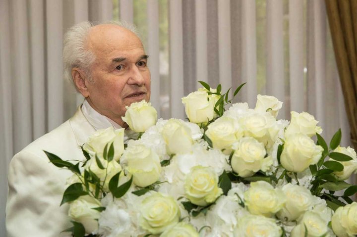 Premierul Pavel Filip a participat la spectacolul compozitorului Eugen ...